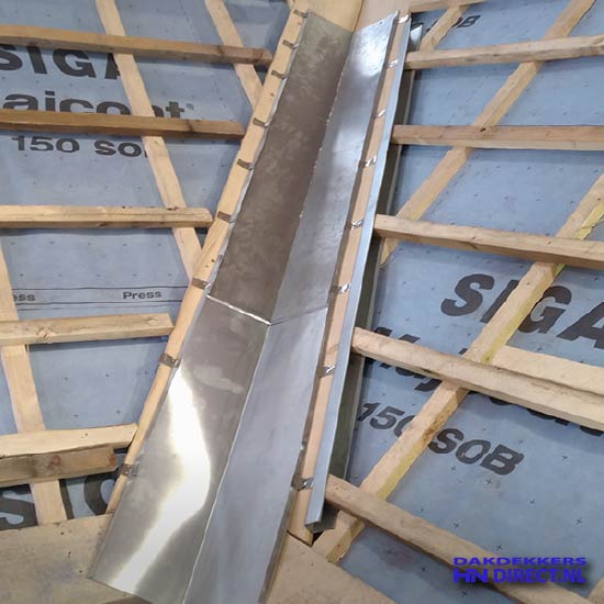 Dakgoten vakkundig geplaatst | Dakdekkersdirect.nl